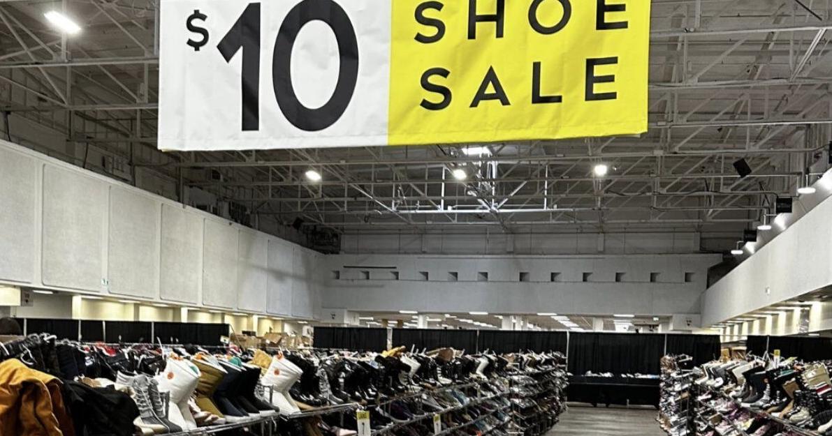 There are warehouse sales near Toronto this fall