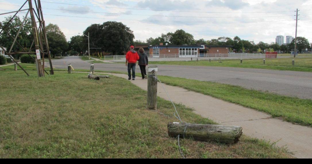 Shocking lack of security at Etobicoke hydro corridor: The Fixer | News ...