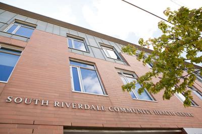 Legal referral clinic reopens in Leslieville