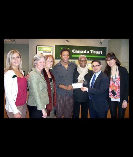 TD Bank donates $10K to rebuild playground | News | toronto.com