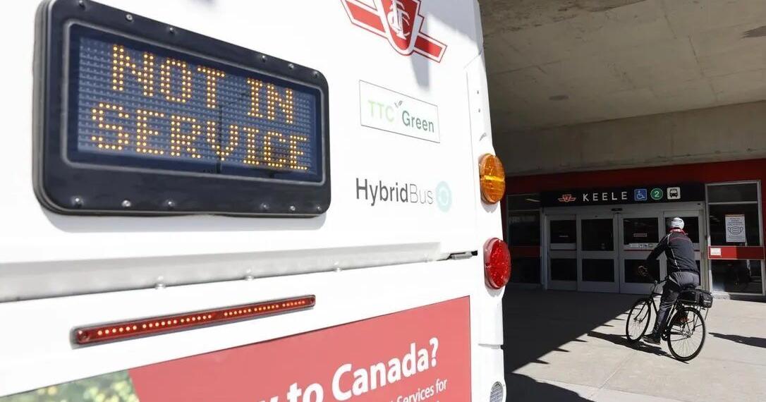 Longer wait times may be coming for busiest subway line: TTC