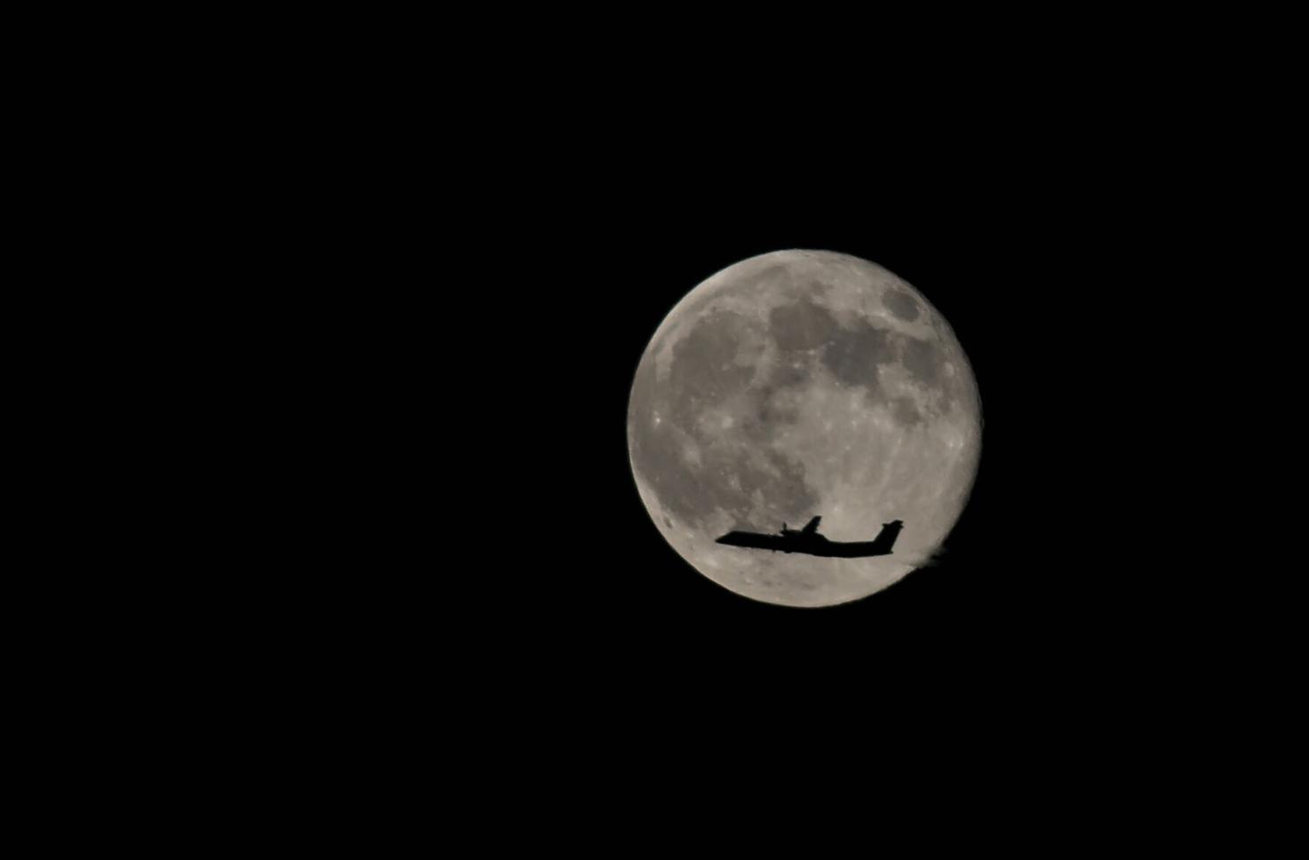 December moon cycle features rare phenomenon, last full moon