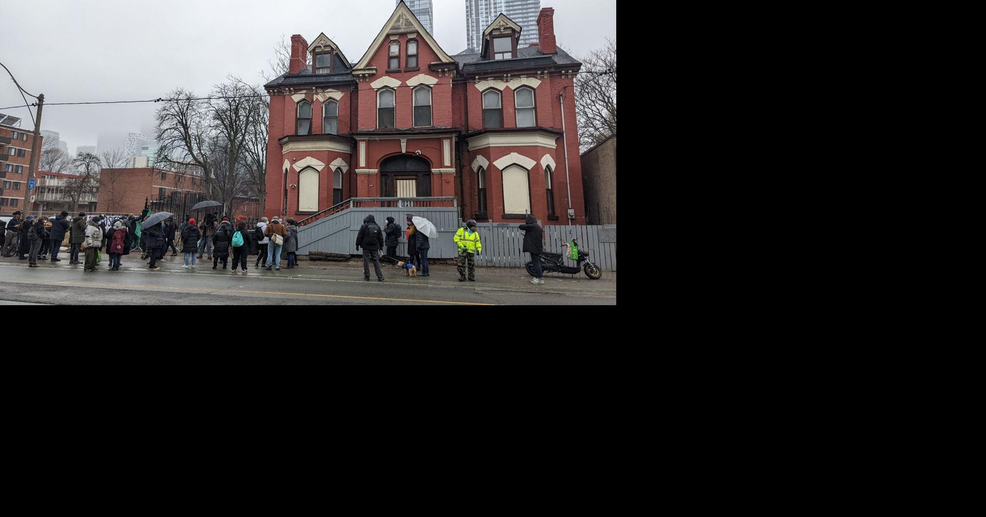 Community rallies City of Toronto to acquire vacant Sherbourne-Dundas ...