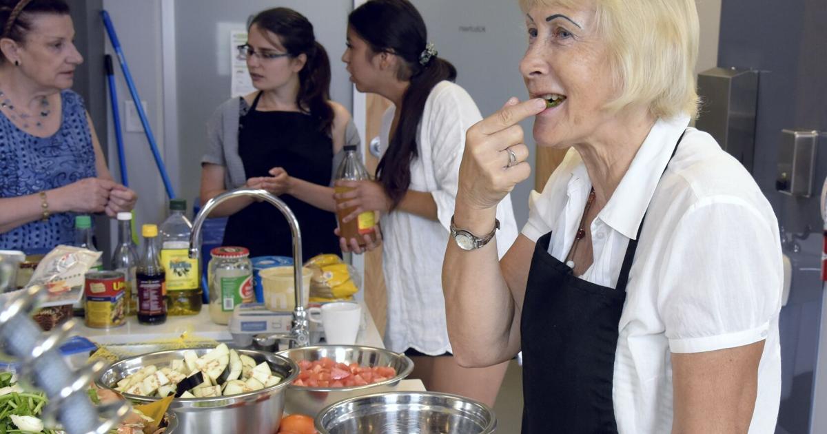 Stonegate Community Health Centre launches FoodFit program to better ... Stonegate Community Health Centre launches FoodFit program to better ...