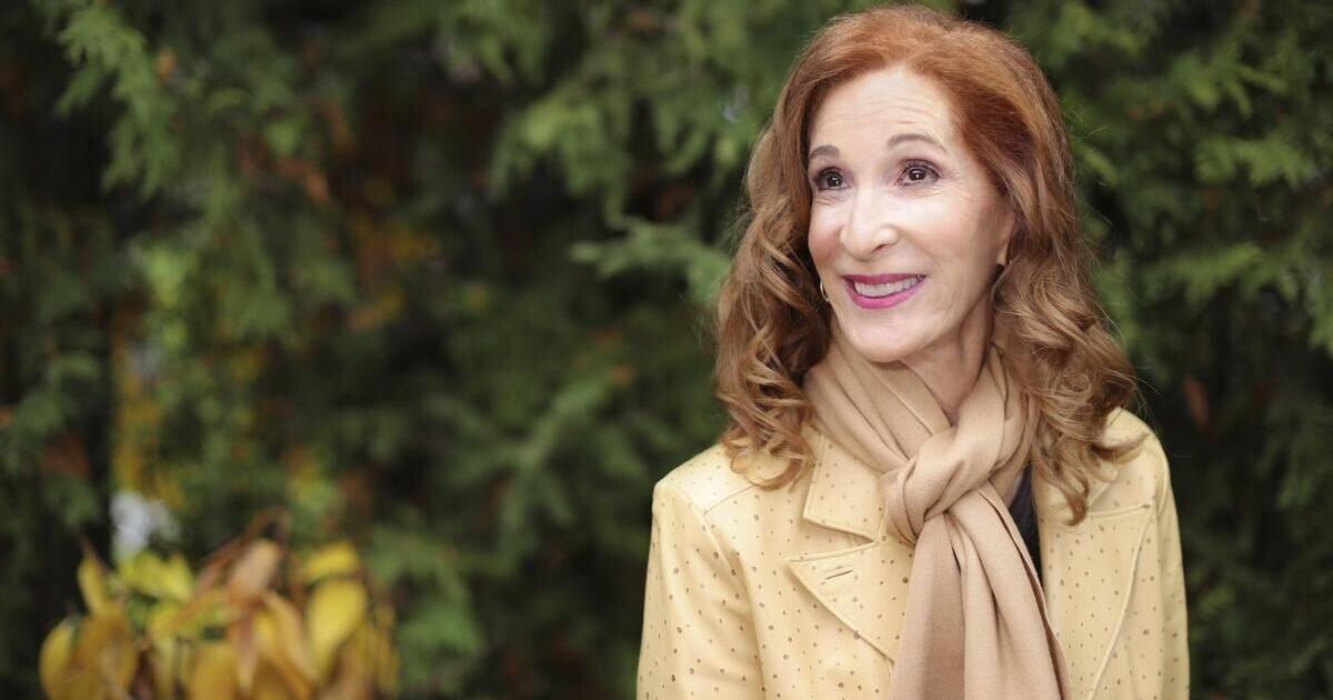 Ask Ellie: Am I having an identity crisis, or am I lonely?