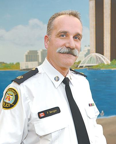 22 Division welcomes new top cop | News | toronto.com