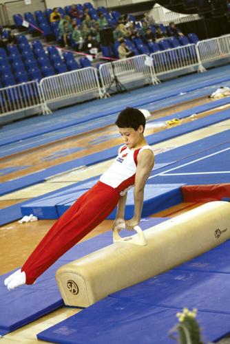 Karstadt brings home bronze in gymnastics