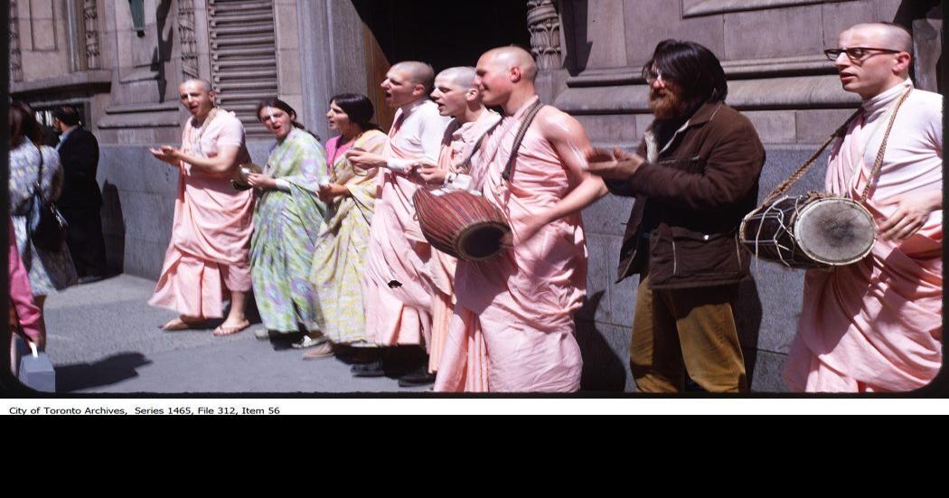 #TBT: 1970s Hare Krishnas perform in downtown Toronto | Life | toronto.com