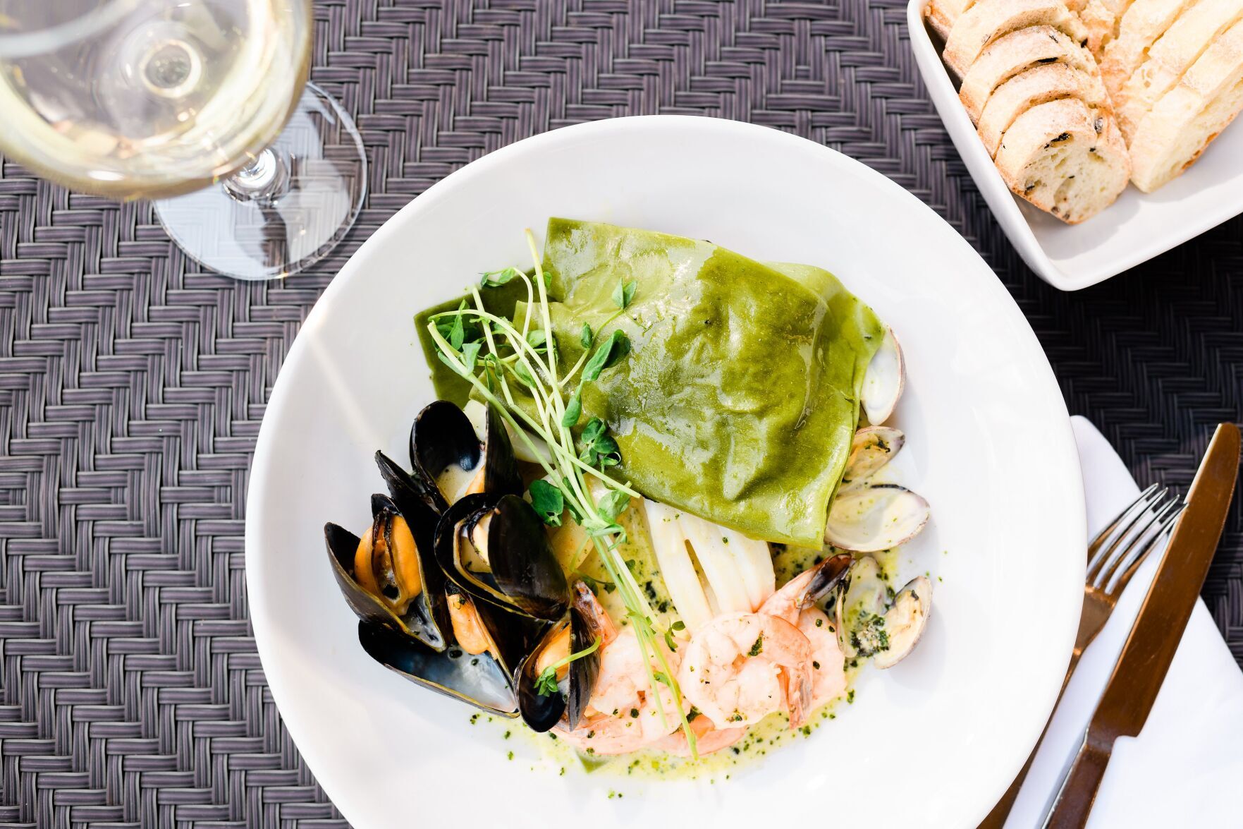 5 places to eat while visiting CF Shops at Don Mills in North York