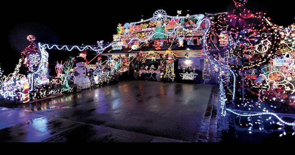 Sparkling spectacle back at Keele and Sheppard | News | toronto.com