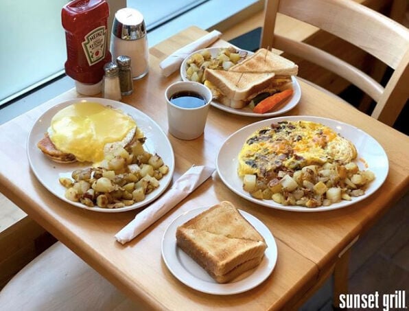 5 all-day breakfasts on the Danforth East in the Toronto | Food And ...
