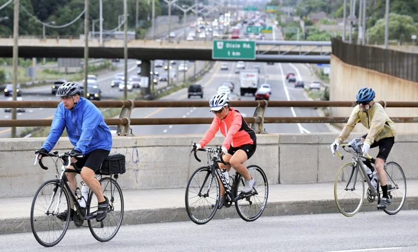PHOTO SHOOTS: The Toronto Bicycling Network rolls through Etobicoke