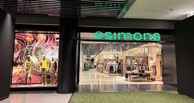 A look inside Toronto’s newest Simons at the Eaton Centre
