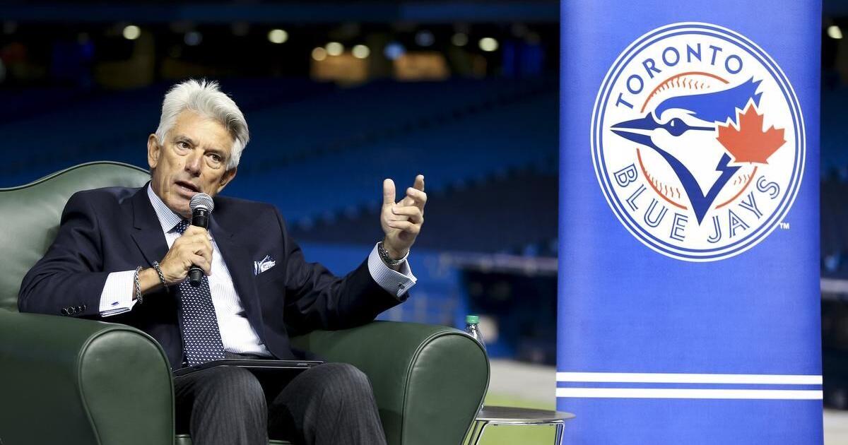 Blue Jays announcer Buck Martinez announces his retirement