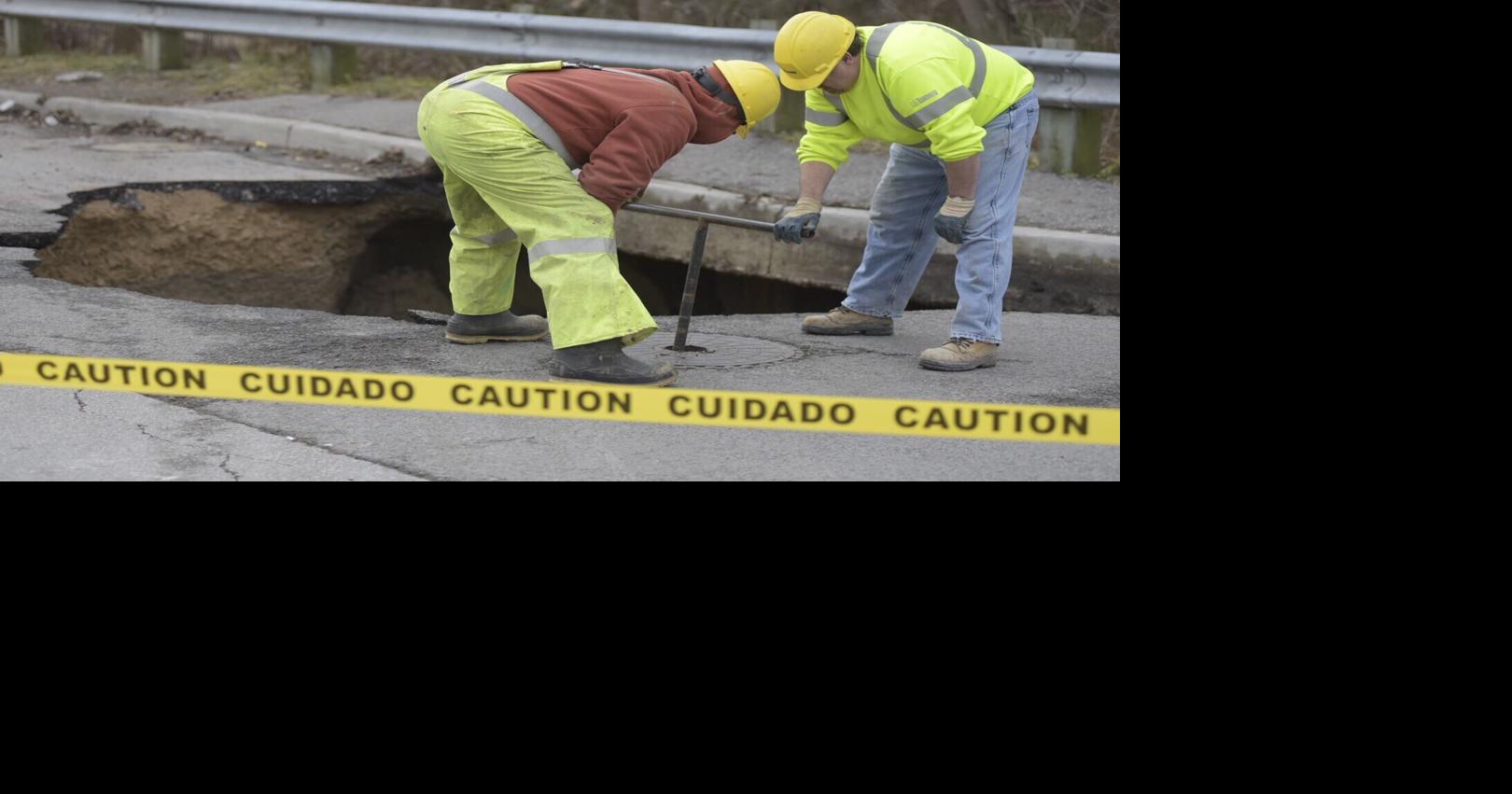 UPDATE: School bus falls into sink hole in Toronto’s York area