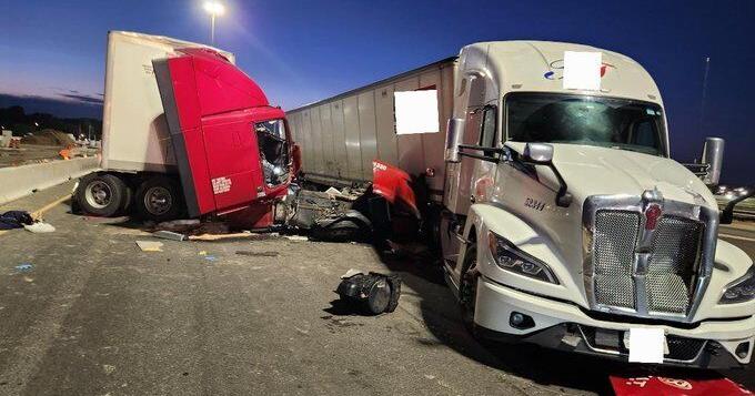 Express lanes of Hwy 401 closed in Scarborough after multi-vehicle crash