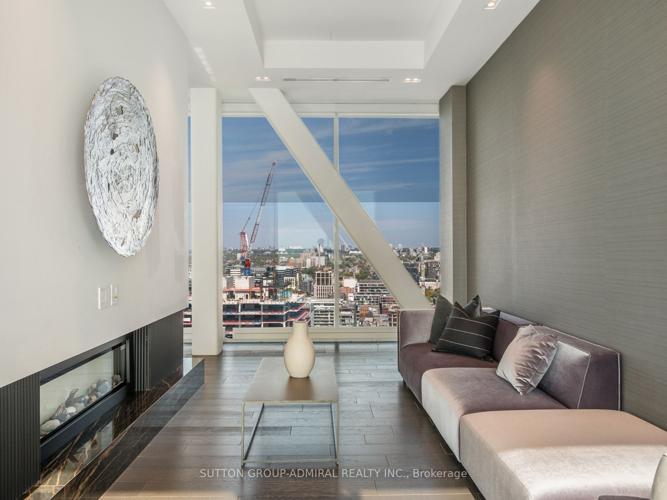 Toronto condo in a suspended glass bridge for $5.1 million