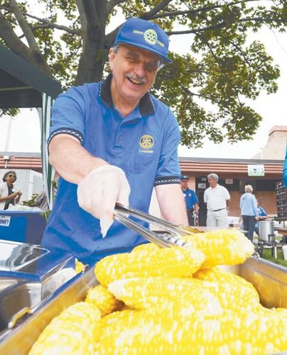 Leaside Rotary Club’s Community Corn Roast takes place at Trace Manes Park | News | toronto.com