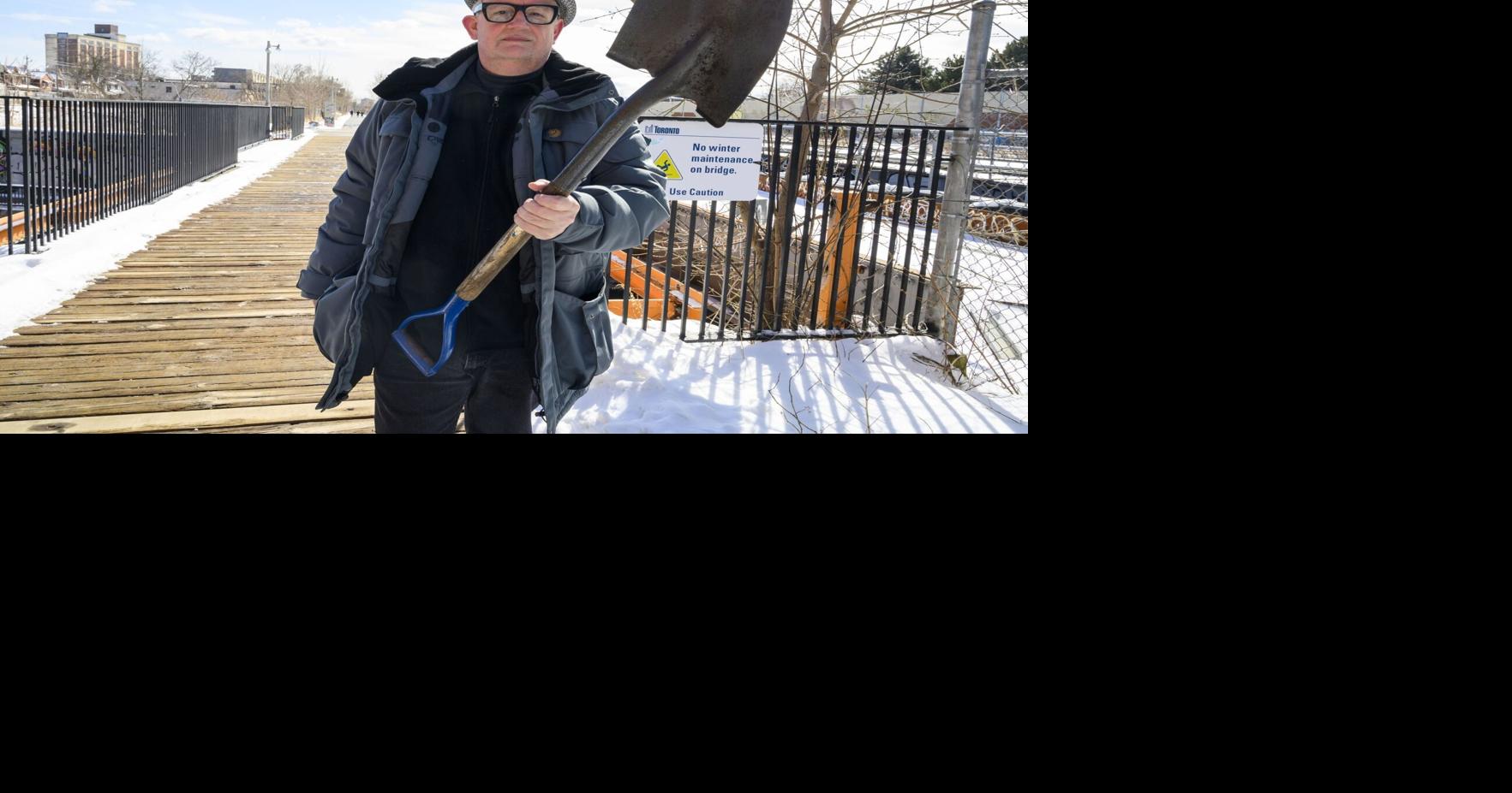 Residents want a firm timeline for West Toronto Railpath extension