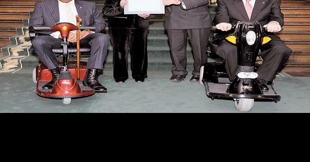 Former Lieutenant Governor Lincoln Alexander was Canada’s first black ...