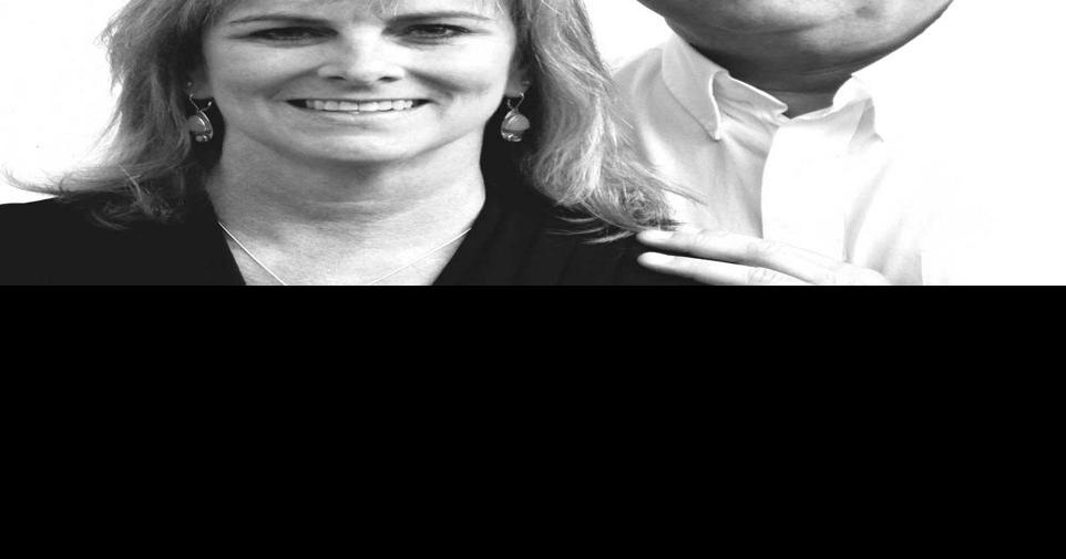 Troyer/Garrett Engagement Announced | Lifestyles | transylvaniatimes.com