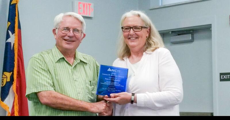 Sara Champion Receives The Liston B. Ramsey Award | Lifestyles ...