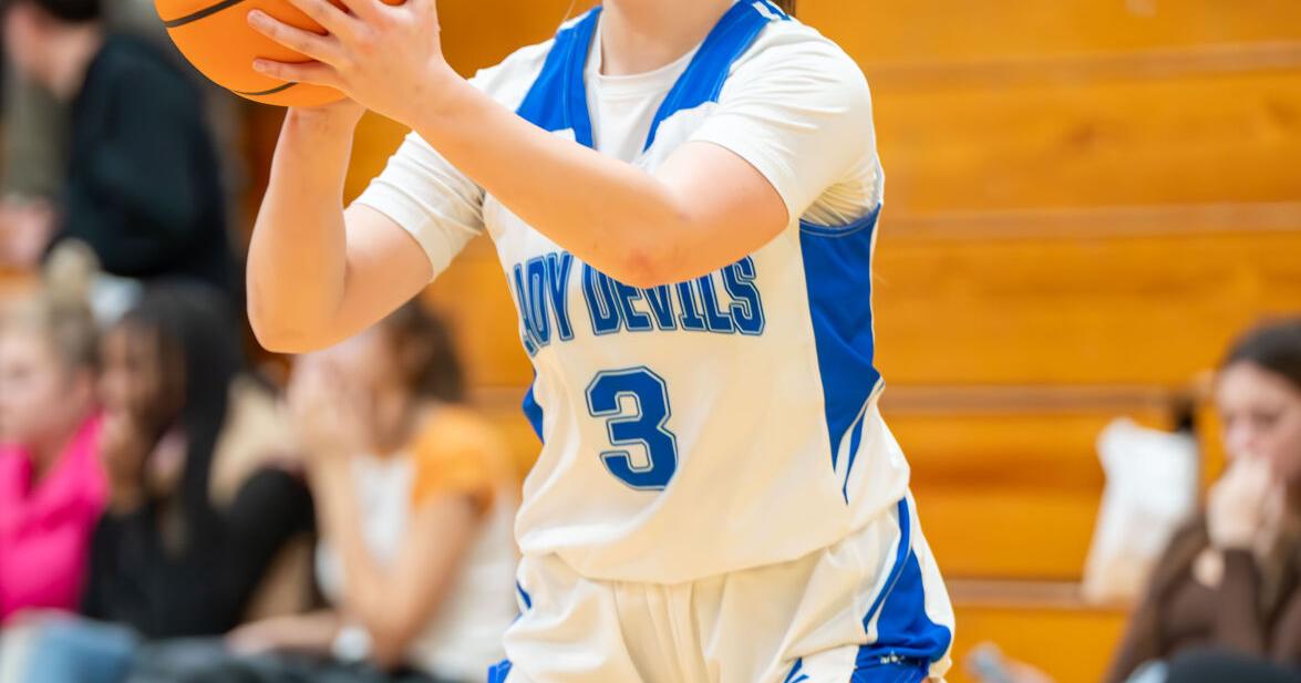 Lady Devils mount comeback in second half | Sports | transylvaniatimes.com