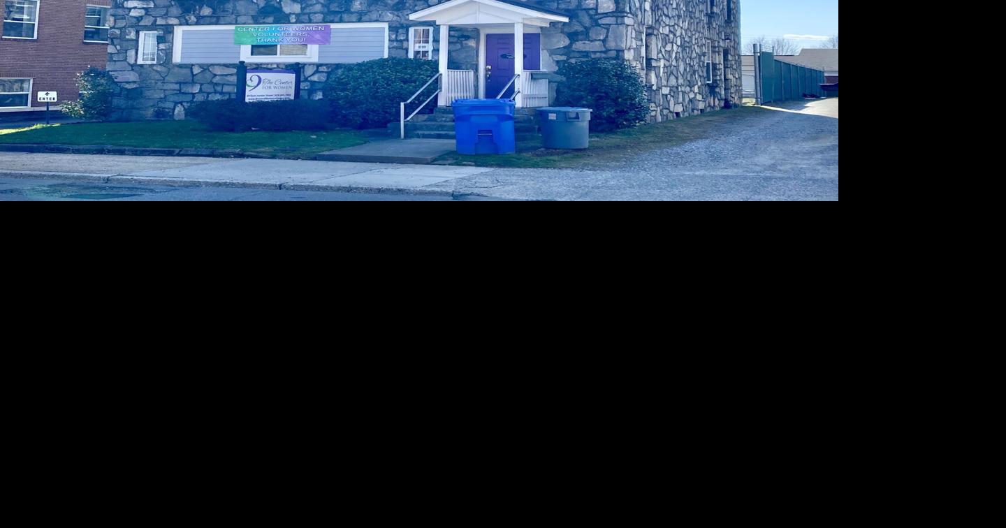 Picturing The Past: The Goodwin Building On East Main Street | Features ...