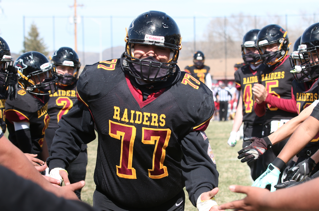 Okanogan’s defense holds Raiders offense down in scrappy matchup of the ...