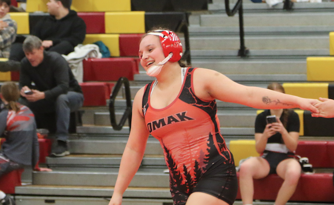 Omak High School girls wrestling team places first at Powerhouse Wrestling Tournament | Sports ...