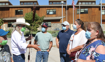 Coyote Ridge chaplains bring gifts from inmates to PSIS | News ...