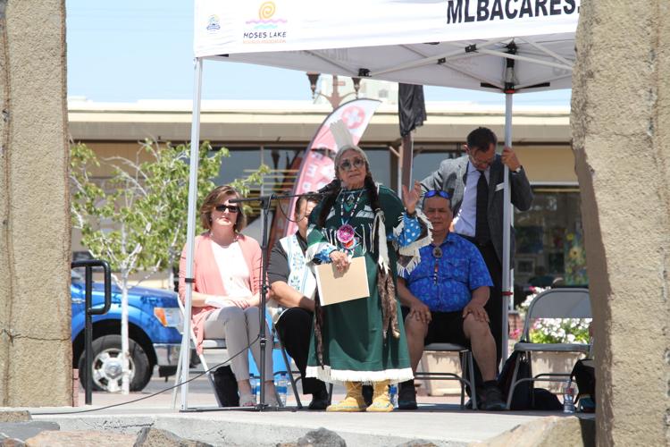 Moses Lake unveils Chief Moses banners at Sinkiuse Square | News ...