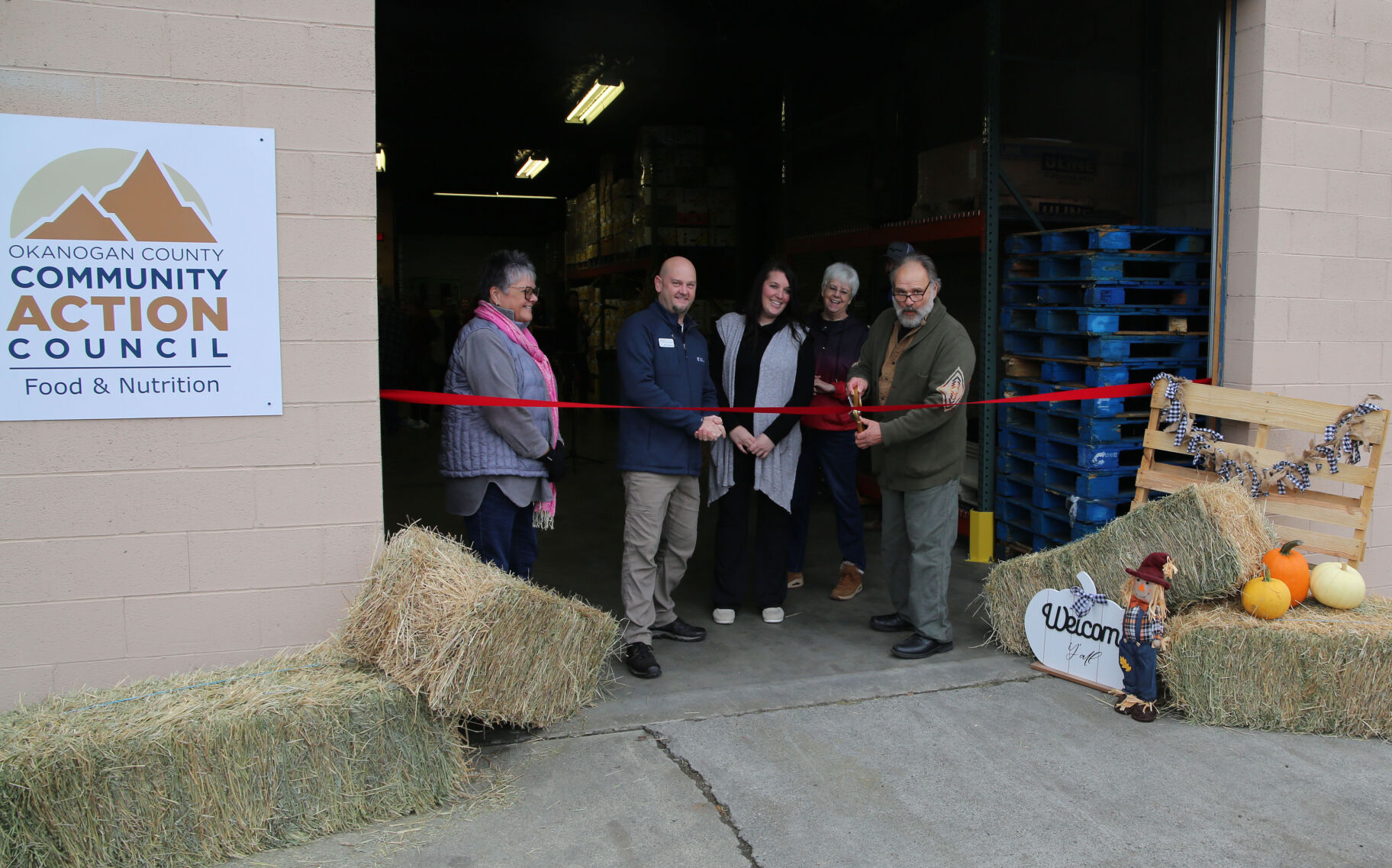 The new Food Bank Center in Okanogan celebrates its Grand Opening ...