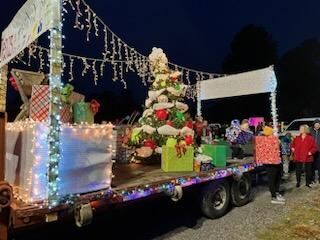Calvert Lions Club Lighted Christmas Parade | | tribunecourier.com