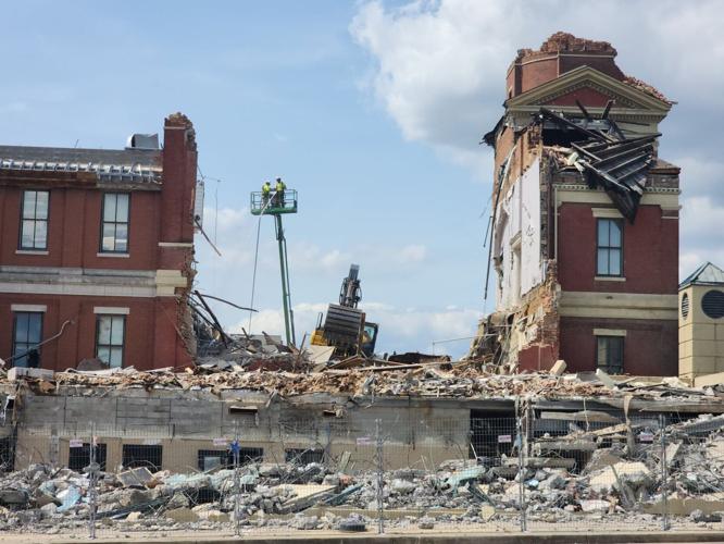 Graves County Courthouse and Jail Demolition | | tribunecourier.com