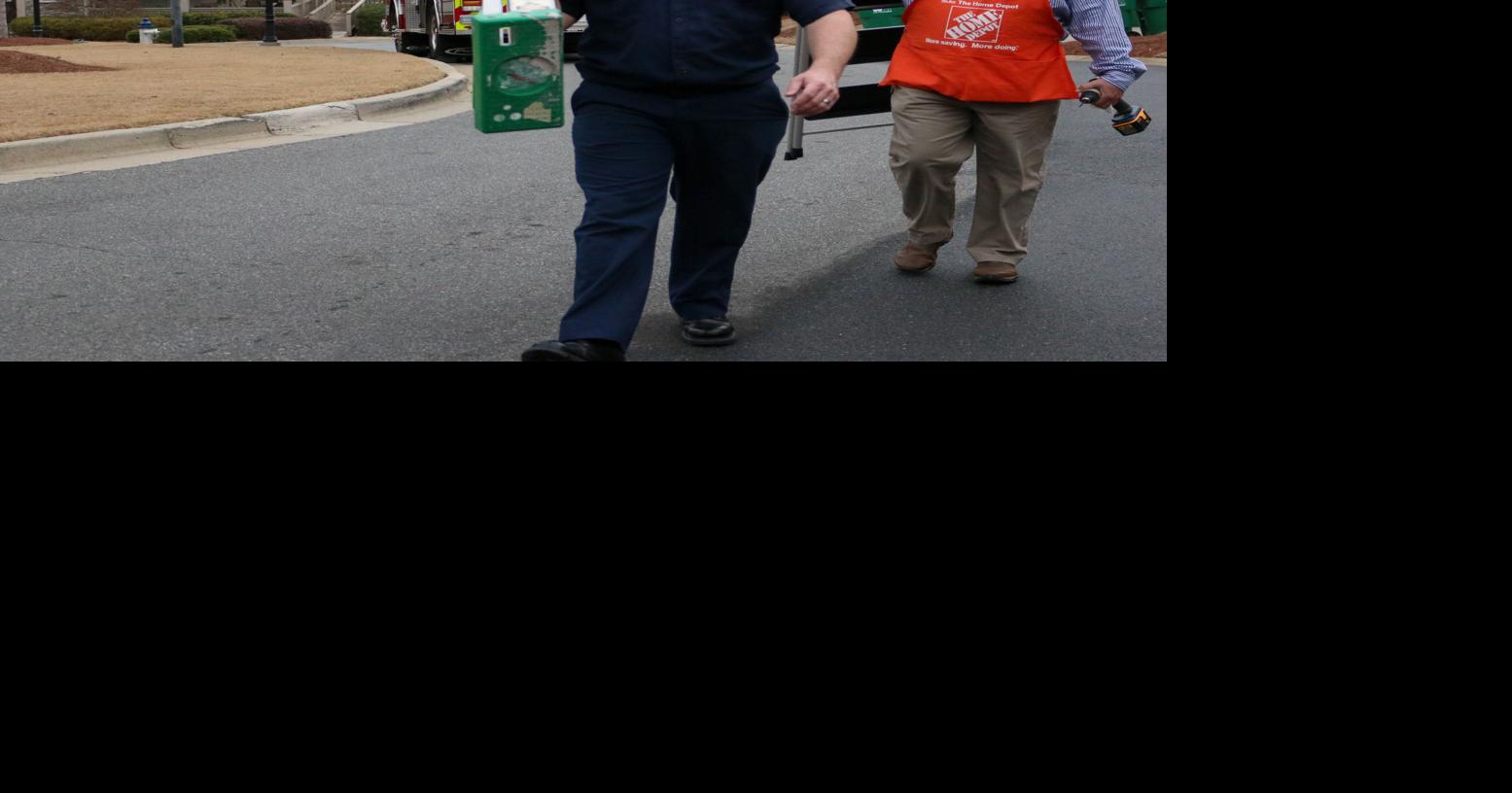 Firefighters blitz neighborhood with detectors | Local News ...