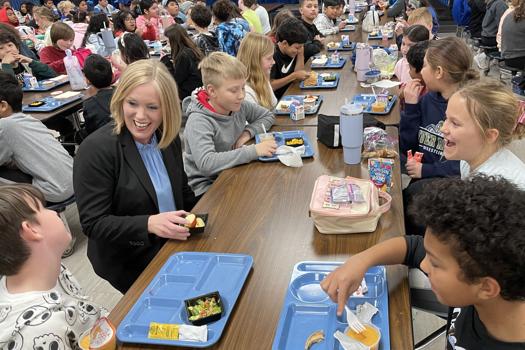 Mary Elizabeth Davis Starts as Cherokee's School Superintendent ...