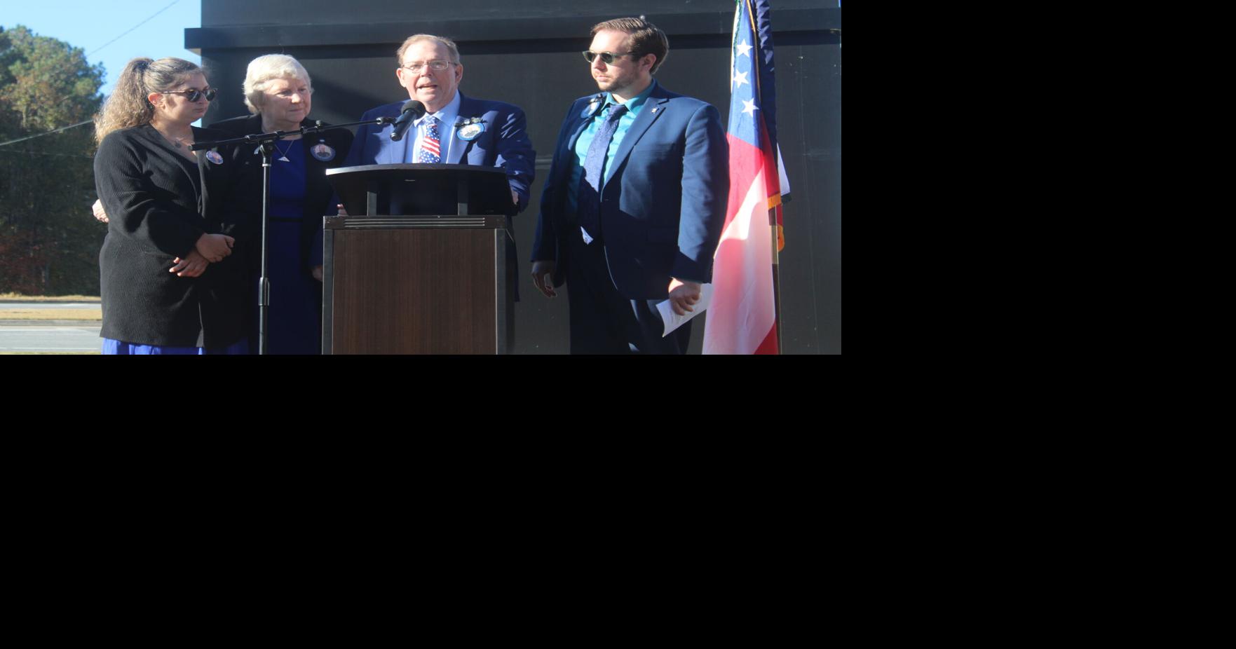 'Sacrifices are not forgotten': Loved ones, local first responders hold ...