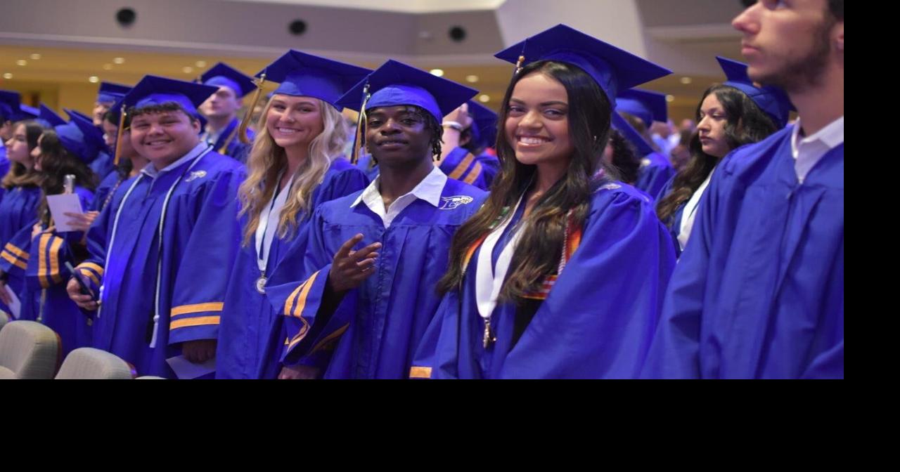 PHOTOS: Etowah High School Graduation | Education | tribuneledgernews.com