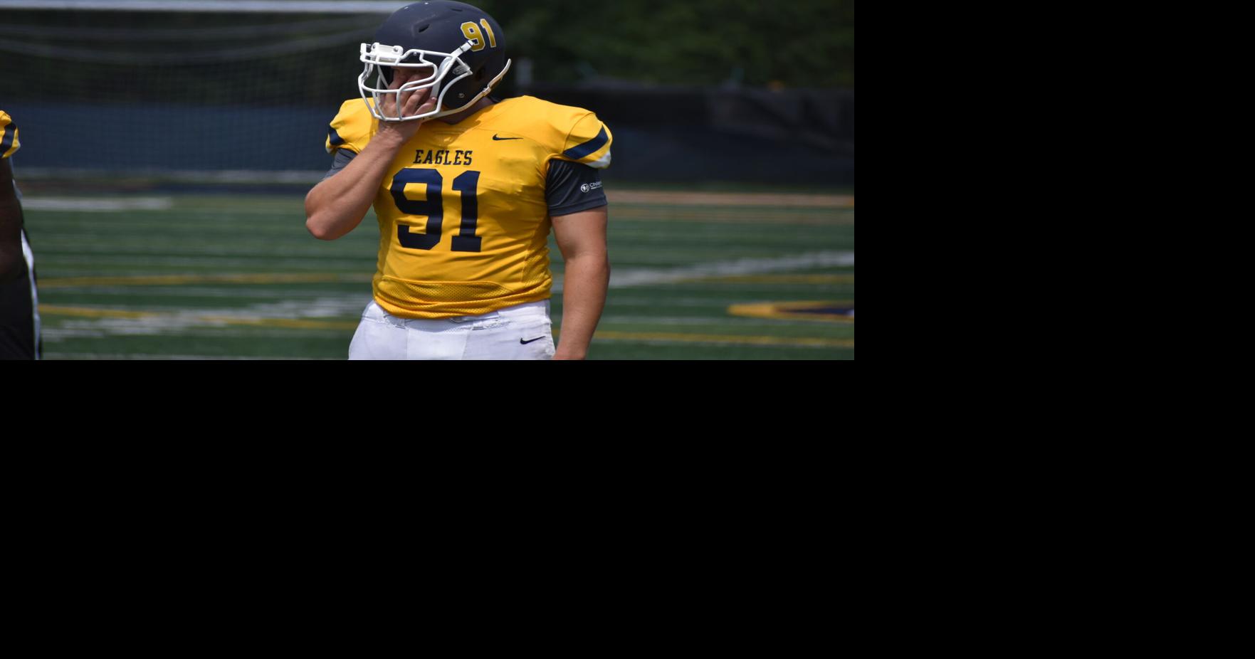 Reinhardt Notebook: Football drops second straight, women’s soccer ...
