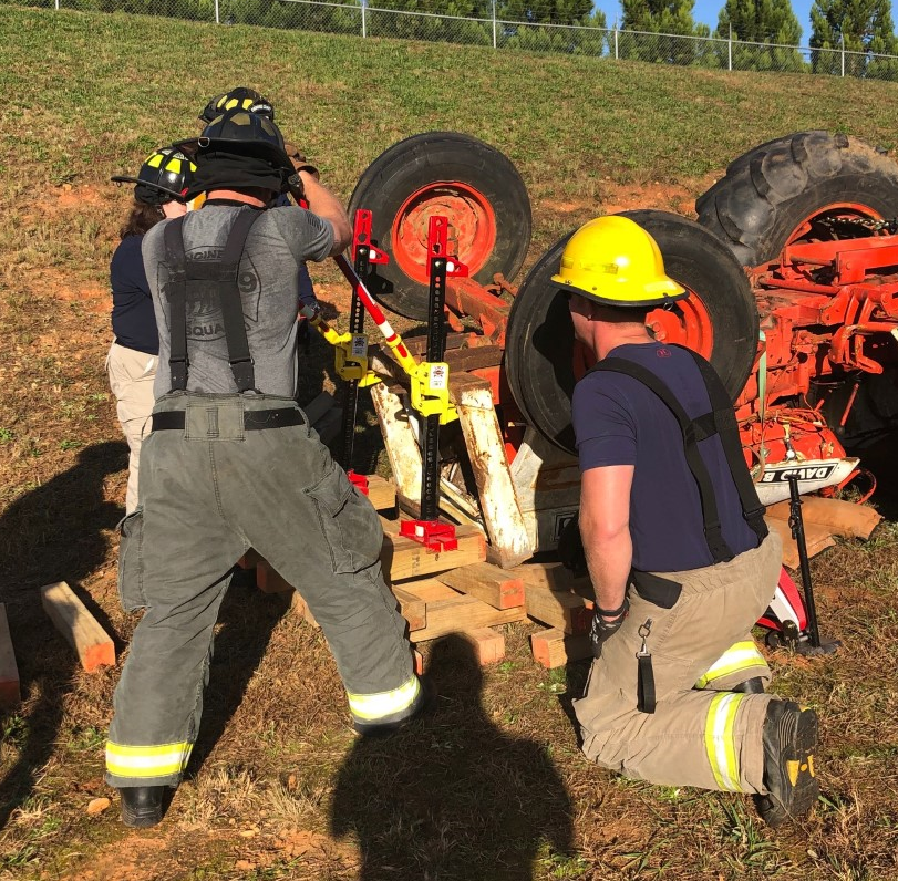 Firefighters participate in farm medic class | Local News ...