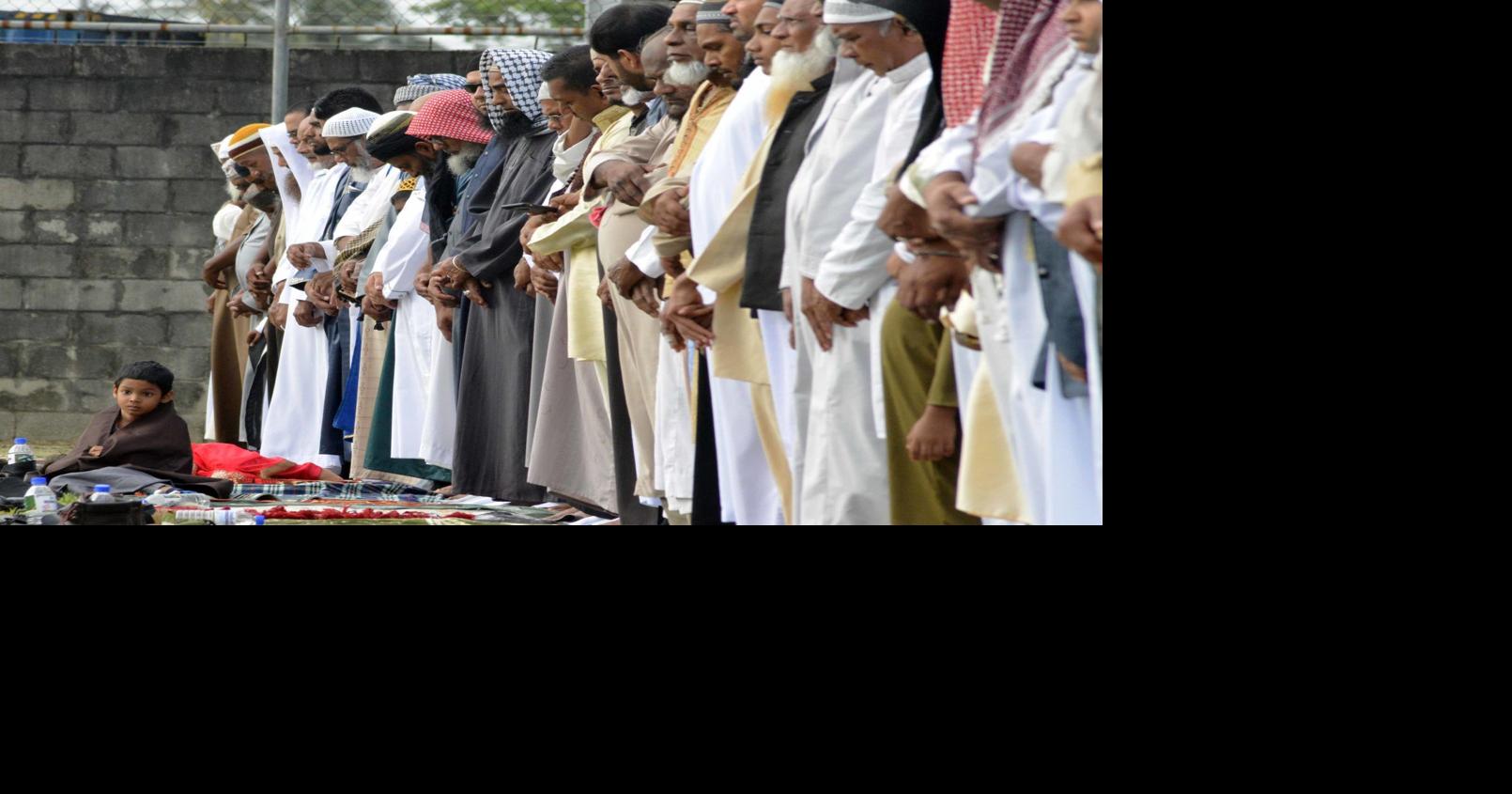 Muslims prepare for Eid | Local News | trinidadexpress.com