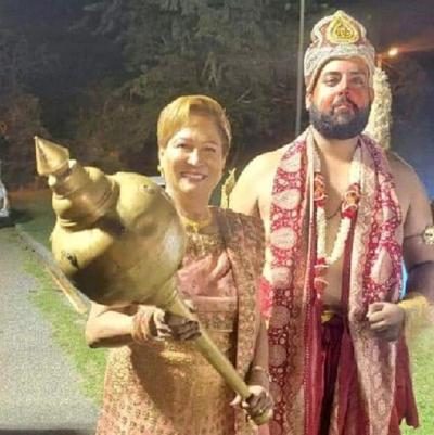 Kamla stands firm on religious unity | News Extra | trinidadexpress.com