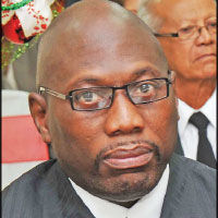 Richardson takes lead | Local News | trinidadexpress.com