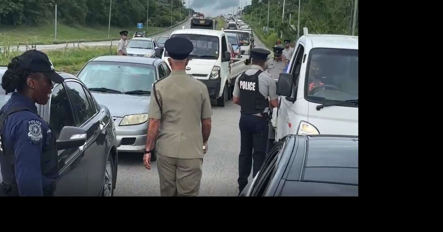 Cops start crime fight-back with rush hour roadblocks | News Extra | trinidadexpress.com