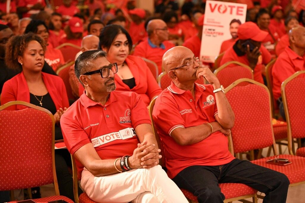 Analysts note demographic shift in PNM, UNC crowds | Local News ...