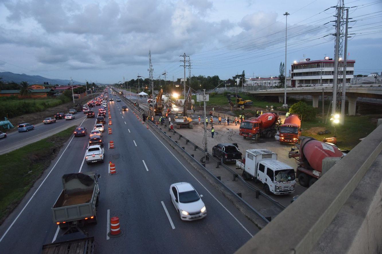 Drainage works continue along Beetham Highway | Local News ...