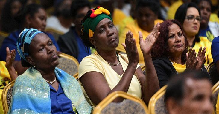 Analysts note demographic shift in PNM, UNC crowds | Local News ...