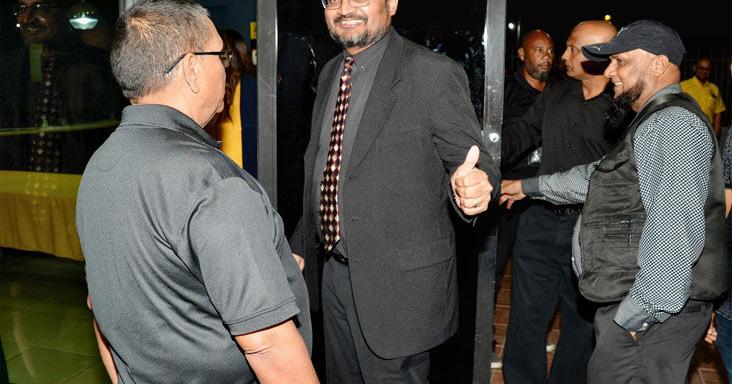 DINESH GOES BRAVE | Local News | trinidadexpress.com