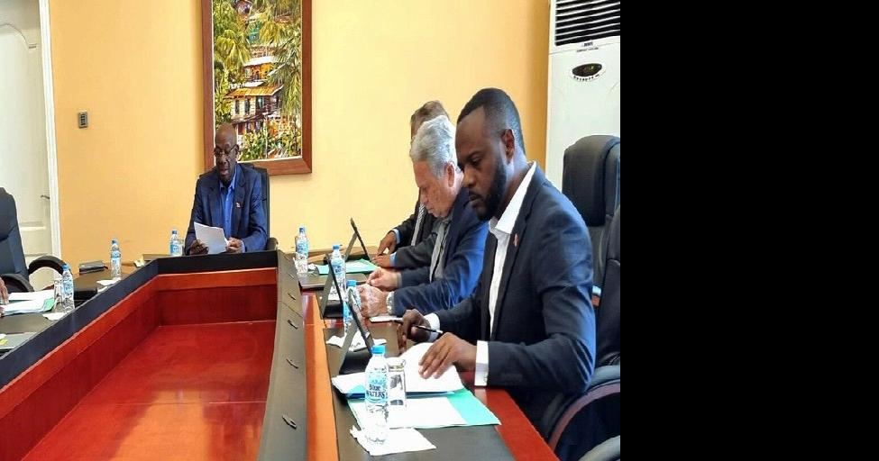 'He does not know when to stay in his crease' | News Extra ...